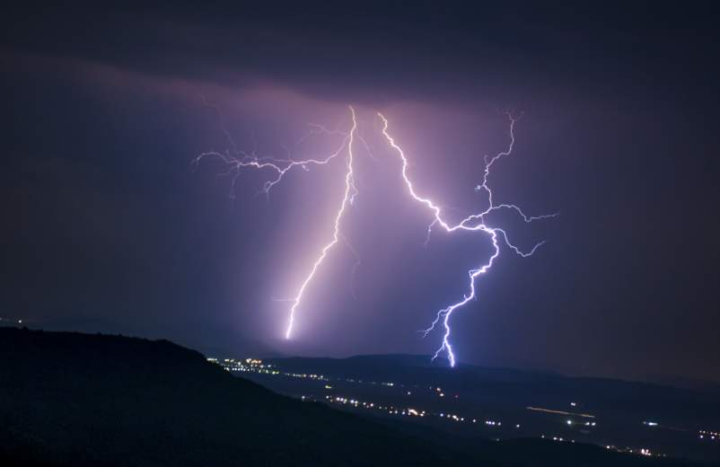 Faut-il croire aux éclairs de chaleur ? - LMAC